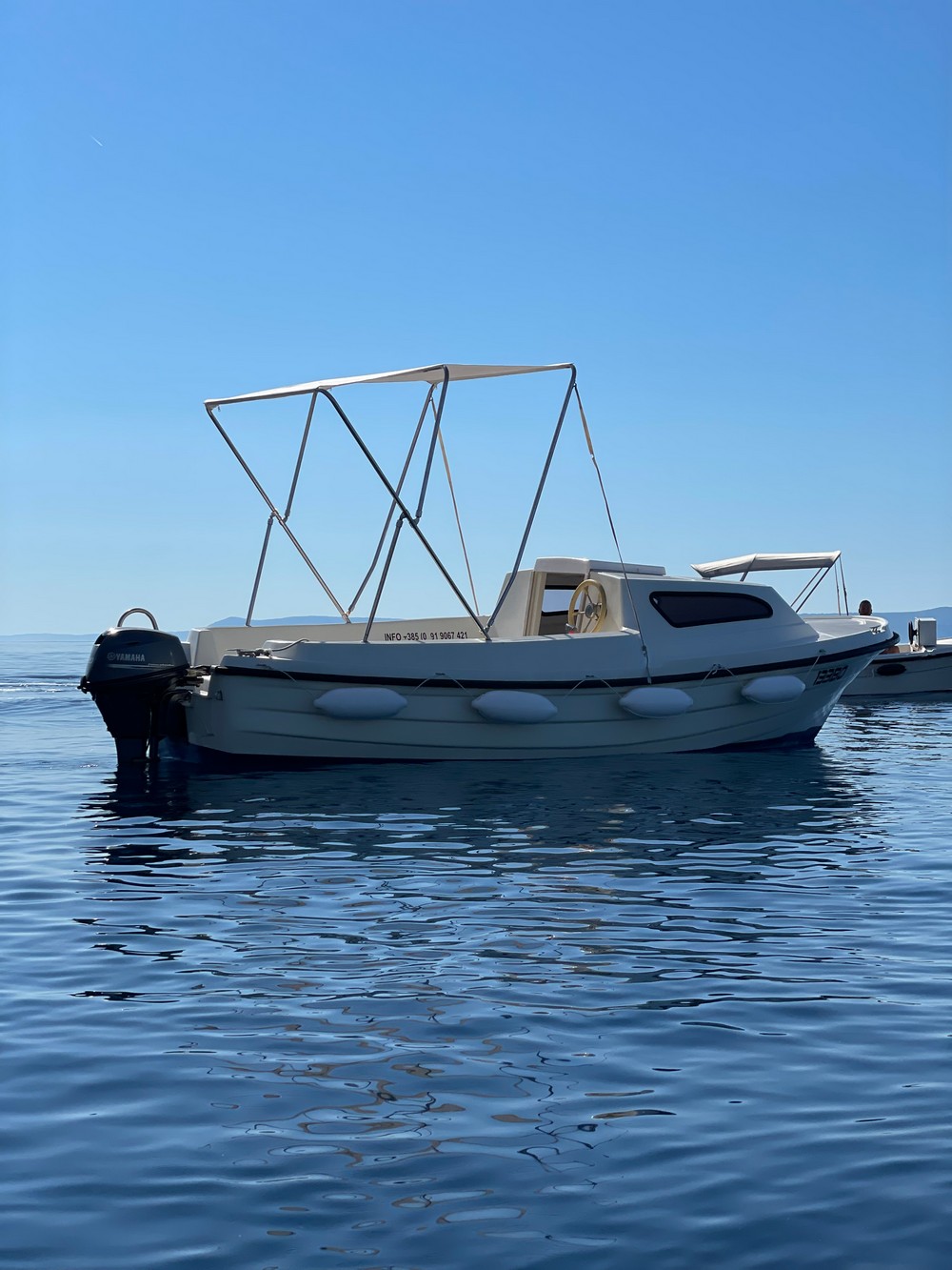 Rent small boats - Maestral