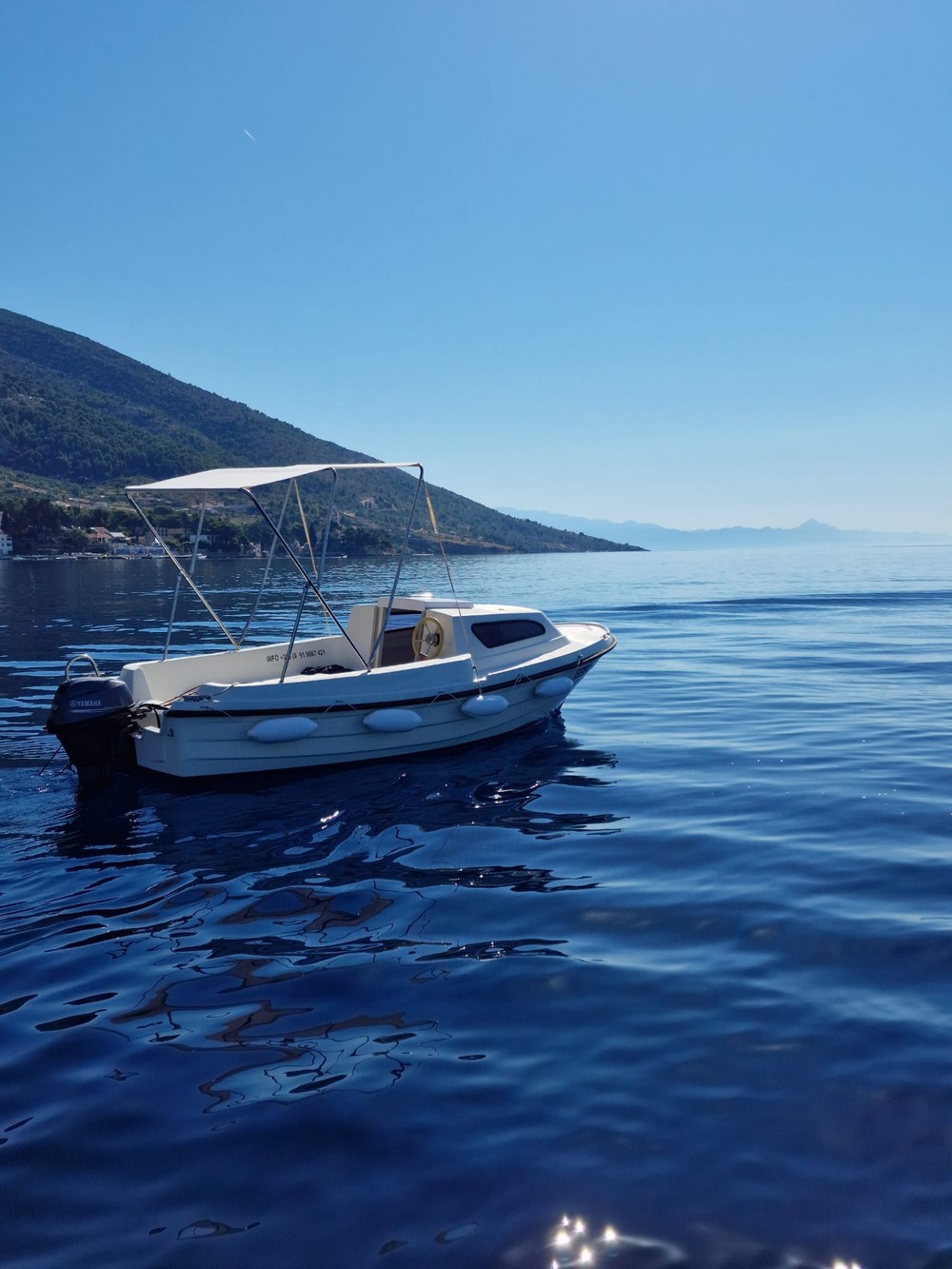 Rent small boats - Maestral